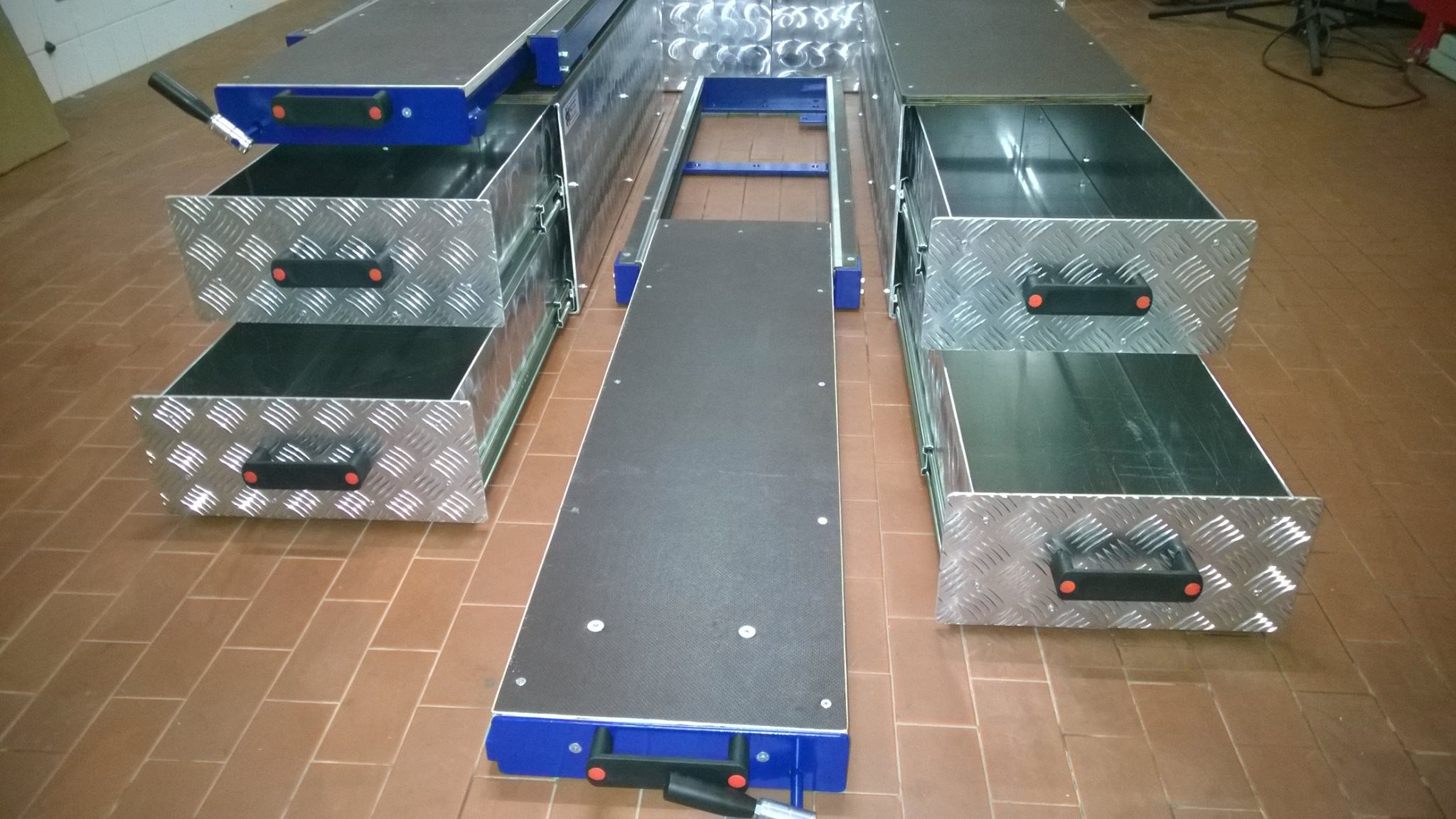 Slide Out til Bilen (87cm) – Ib Jessen ApS